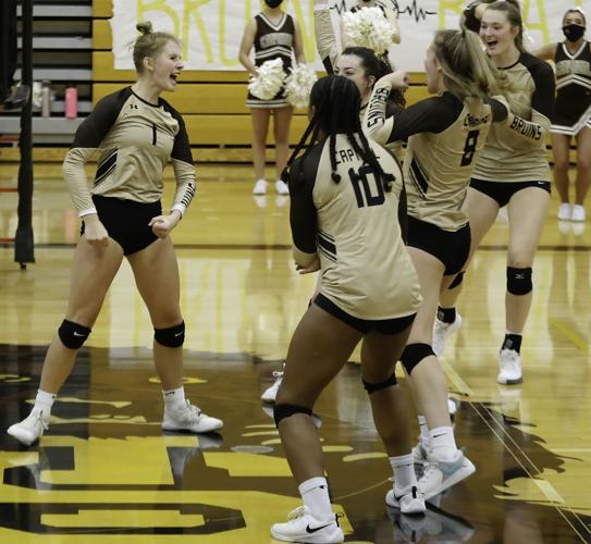 3-peat complete: Helena Capital fends off Great Falls CMR in five-set ...