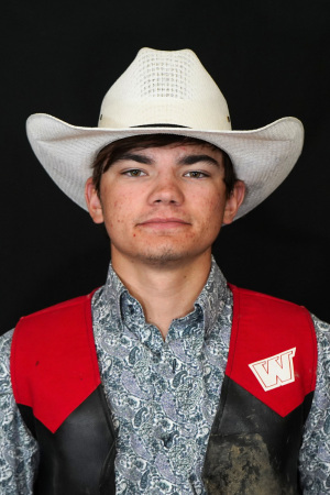 Montana Western cowboy Gavin Knutson relishes PBR chance