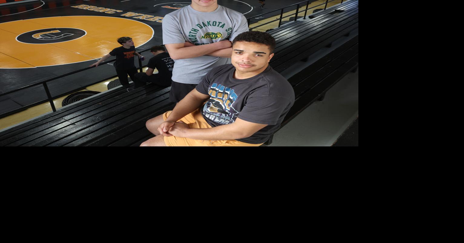 Wrestlers Kona Fandrich, Woody Shirley shine at Senior