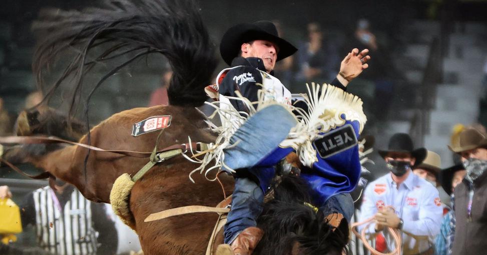 National Finals Rodeo: Stevensville's Richmond Champion, Billings' Clay ...