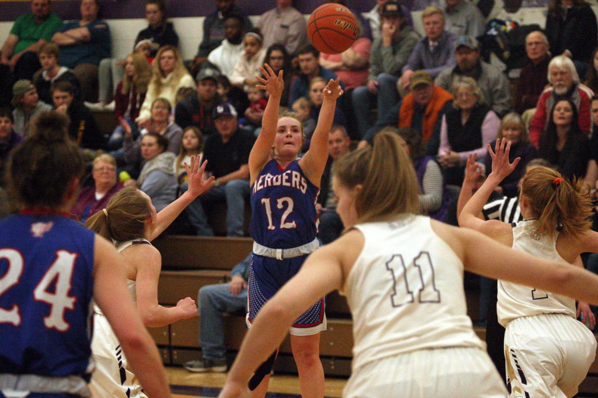 Bailey Finn's 27 points lead No. 2 Big Timber girls to rout of Whitehall