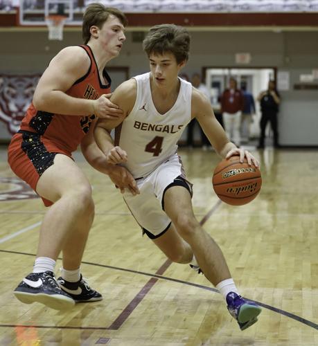 Helena High rains season-high 11 3-pointers, beats Hellgate
