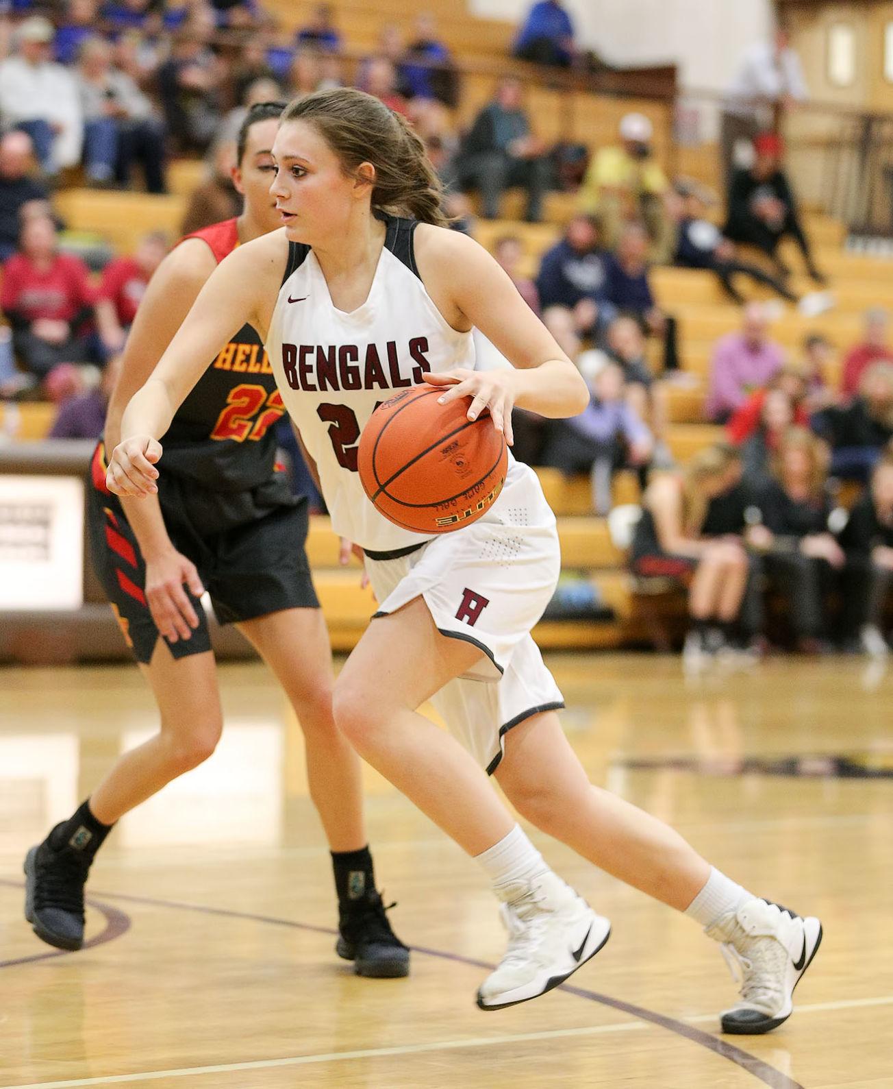 PHOTO GALLERY: Helena girls defeat Hellgate