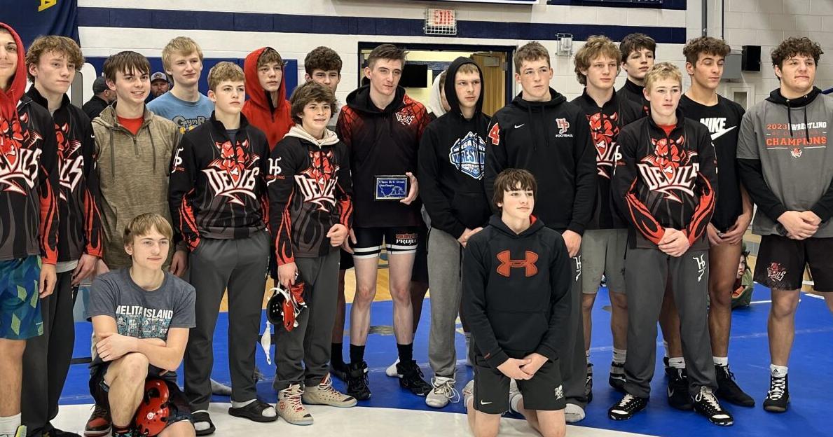 Huntley Project Red Devils post 6-0 mark at Class B Duals