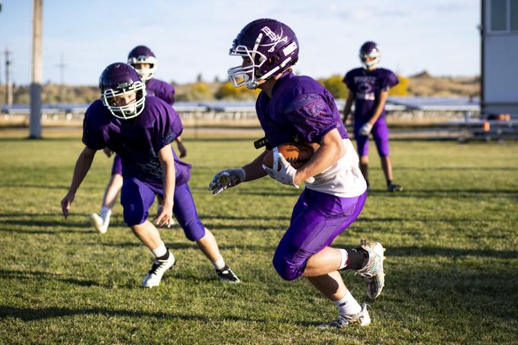 Coach's long bond with seniors helping Broadview-Lavina football find ...