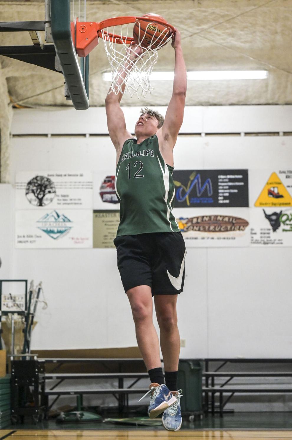 Lincoln Lynx boys, girls dominating basketball courts