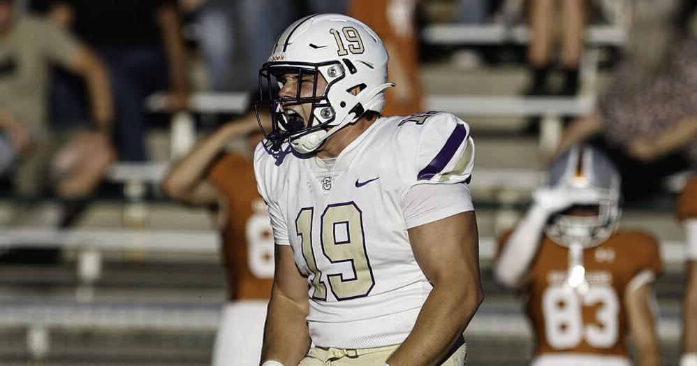 Carroll's Hunter Peck is racking up sacks at defensive end