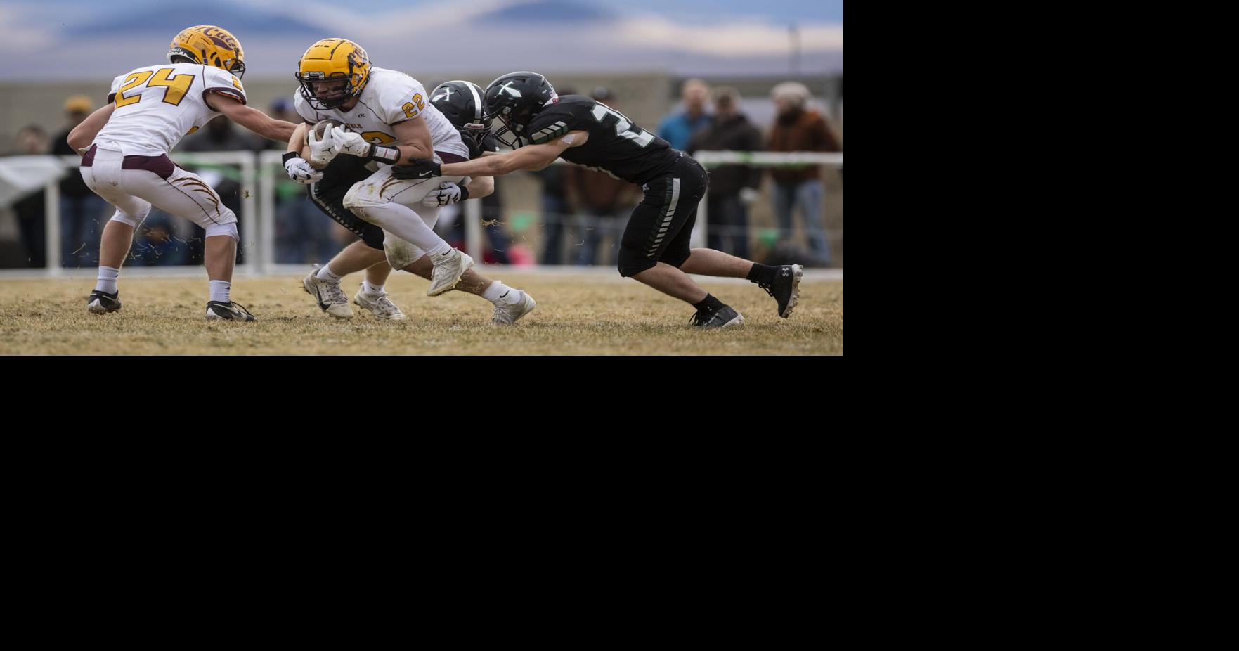 Circle takes down Flint Creek in semifinal football | PHOTOS