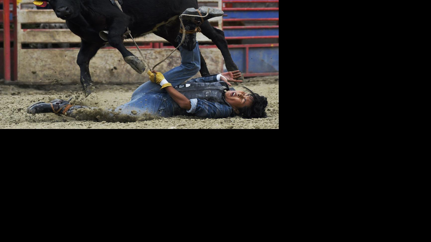 Photos: Saturday at the Crow Fair Rodeo | 406mtsports | 406mtsports.com