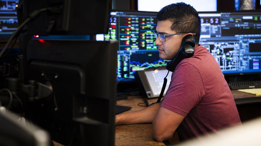 Real-time decisions: A peek inside PNM’s operations | Business ...