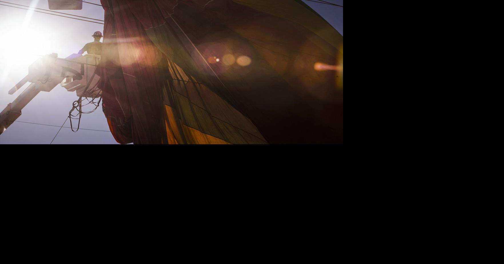 Balloon hits power line, causes over 12K customers to briefly lose ...