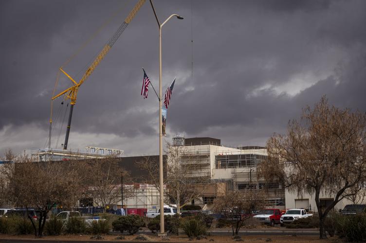 Intel, Commerce Department announce agreement to further manufacturing ...