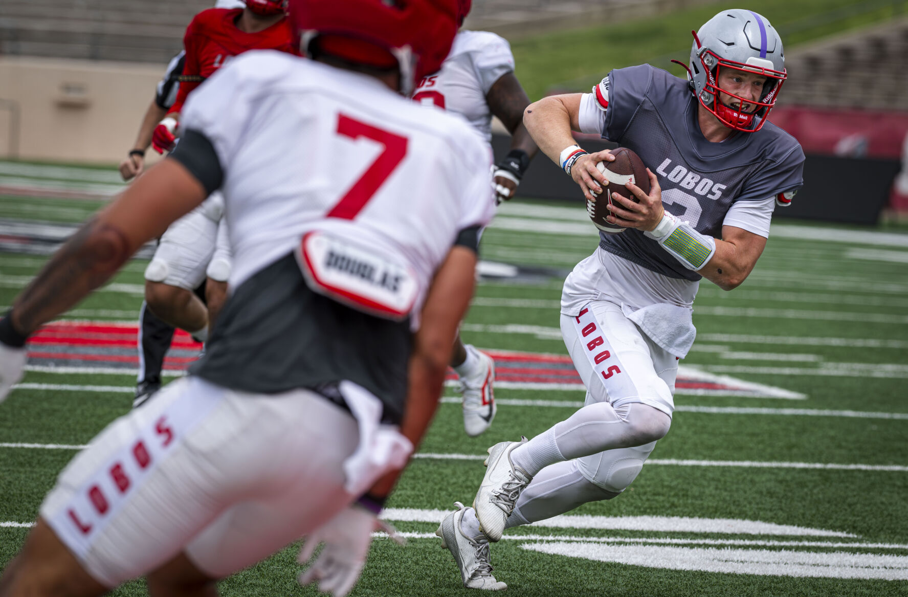 UNM football notes: Offense starts fast, defense wins day in Lobos ...