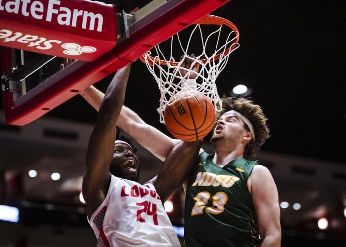 UNM Lobos feast on free throws, San Francisco lives by the 3-ball ...