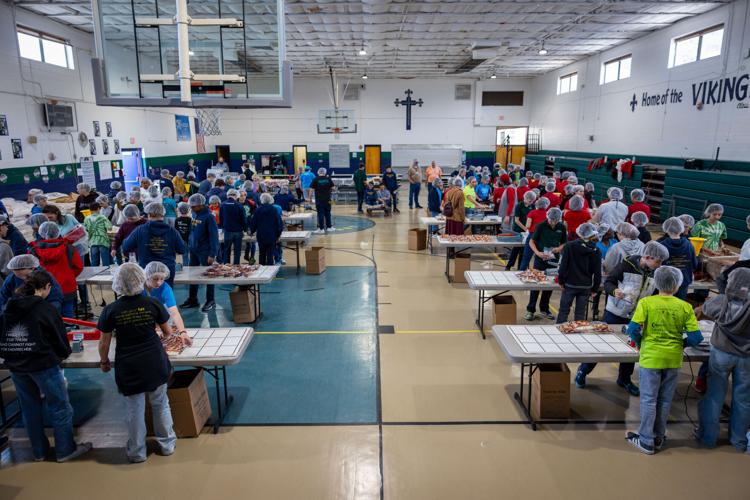 Students come together to offer a hand of hope | Good News | abqjournal.com