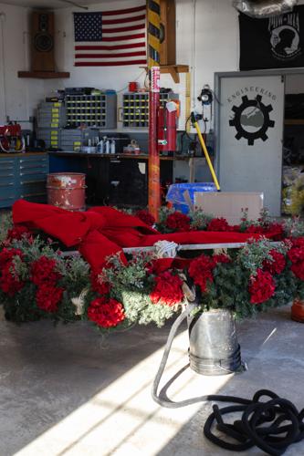 Photo Gallery: Brant Point Wreath Raising | Lifestyle | ack.net