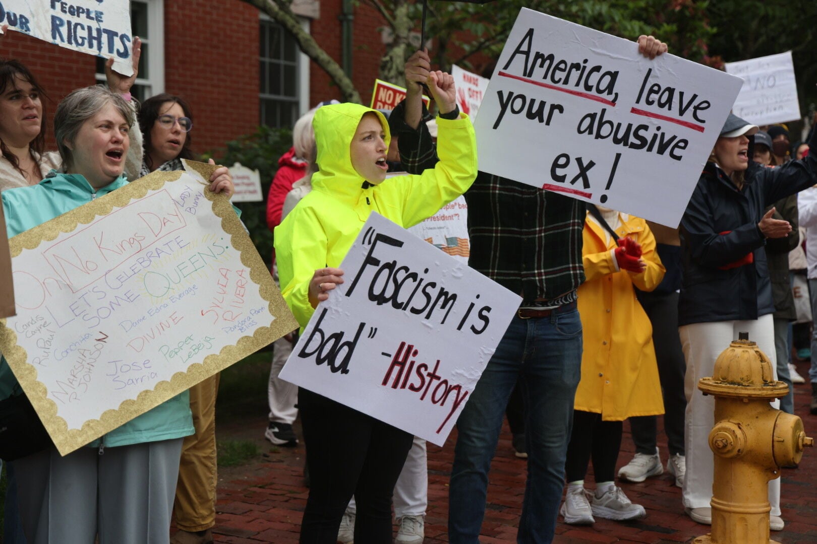 Photo Gallery: Nantucket's largest Trump protest | News | ack.net