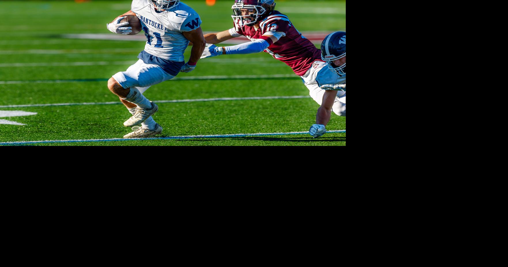 Undefeated football cruises past Falmouth 33-14 | Sports | ack.net