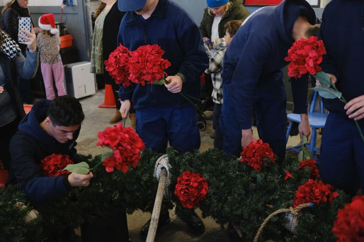Photo Gallery: Brant Point Wreath Raising | Lifestyle | ack.net