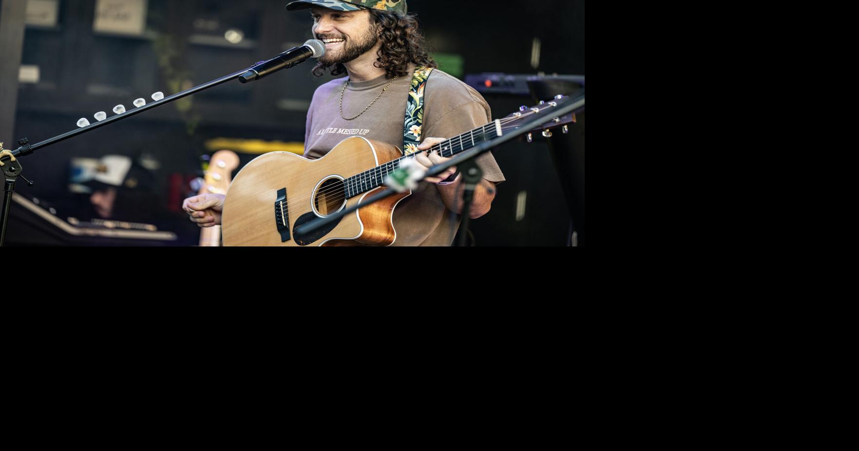 Zack Couron brings his one-man band to Nantucket | Arts & Entertainment ...