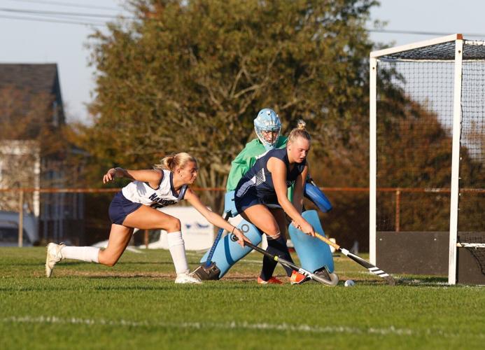 Field hockey falls to Monomy 2-1 after late goal | Sports | ack.net