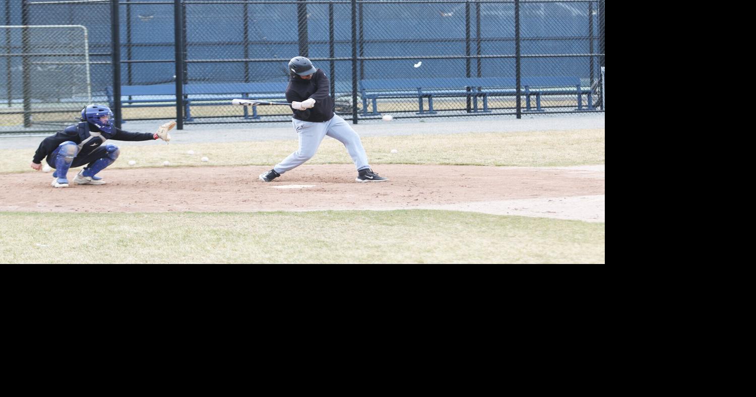 Baseball boasts big freshman class | Sports | ack.net