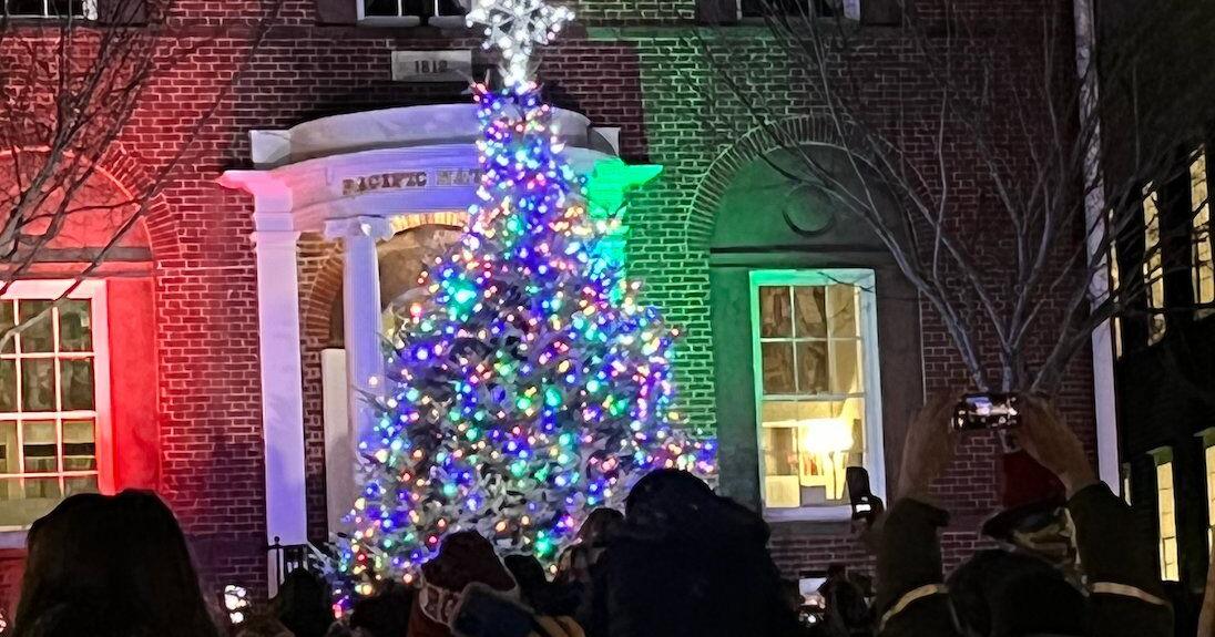 Main Street tree-lighting Friday | Lifestyle | ack.net