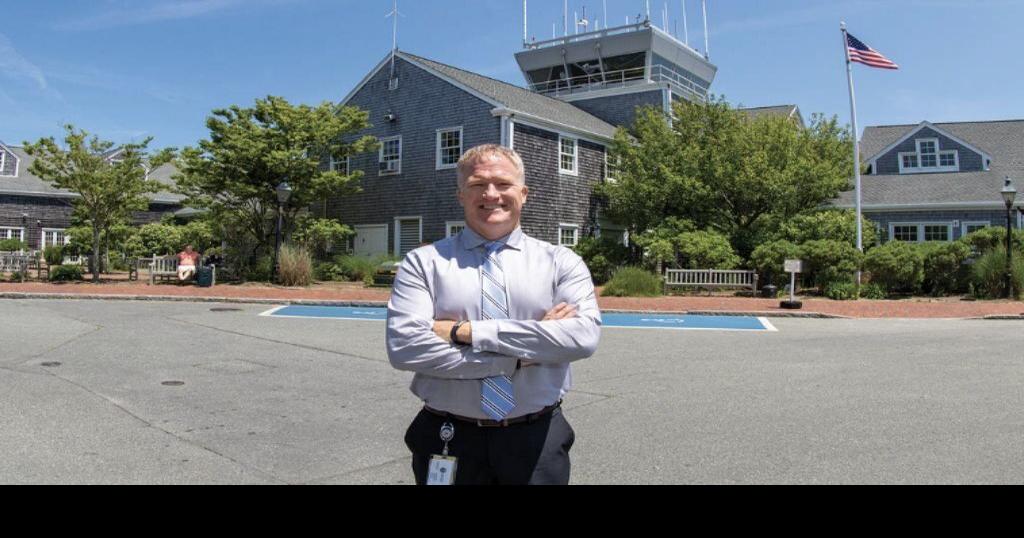 Working Nantucket: Topham keeps his eyes on the Nantucket skies ...