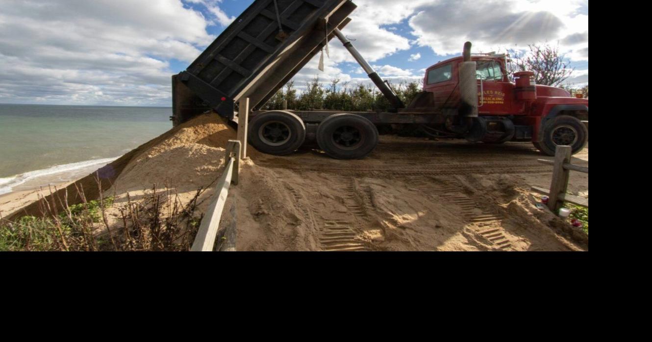 ConCom orders geotube removal from Sankaty Bluff | News | ack.net