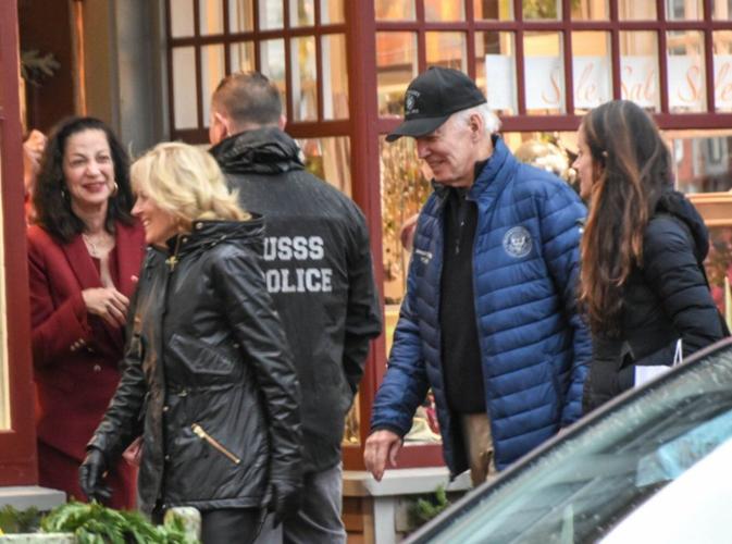 Biden family takes in the town before tree-lighting | News | ack.net