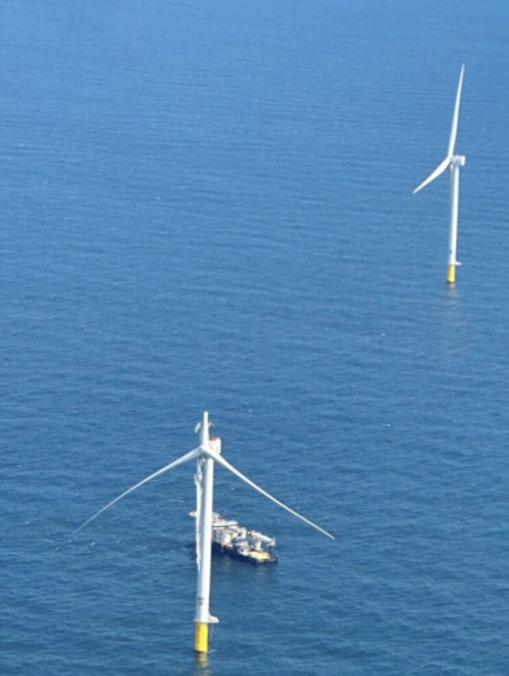 Lightning strikes Vineyard Wind's broken turbine blade | News | ack.net