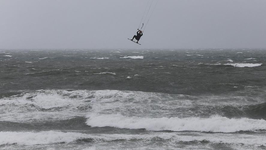 Photo Gallery: Kite-surfing Tropical Storm Elsa | Photo Galleries | ack.net