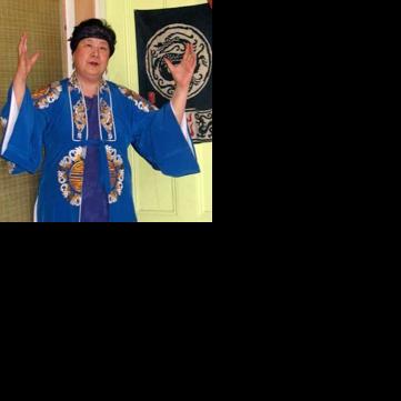 Chinese storyteller, calligrapher finds receptive audience | Arts ...