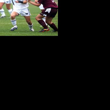 Girls soccer streaks to three more wins | Miscellaneous | ack.net