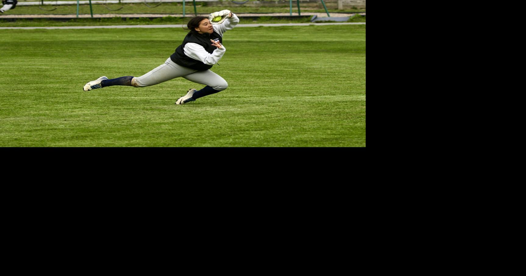 Softball stretches win streak to six before losing to Nauset | Game ...