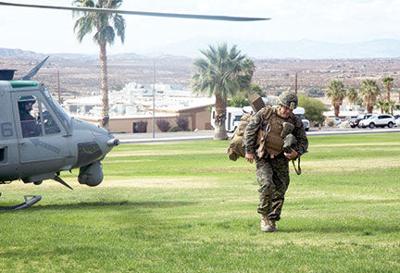 Commandant visits Combat Center | | adowl.hidesertstar.com
