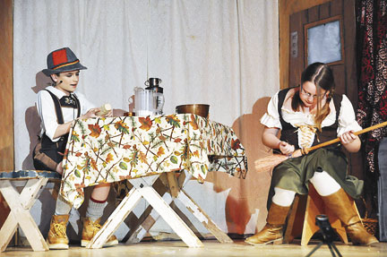 Onaga Elementary School students bewitch with ‘Hansel and Gretel ...