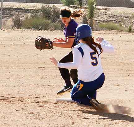 Lightning Softball/Baseball vs. West Shores | | adowl.hidesertstar.com