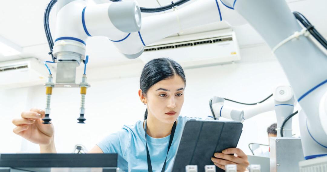 How technology draw Gen Z to careers in manufacturing | Smart ...