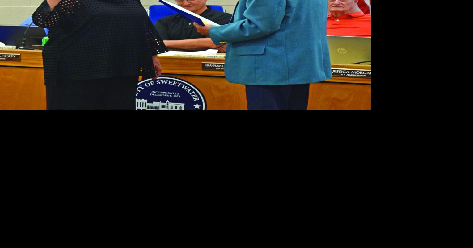 New mayor, city officials for Sweetwater sworn in | News ...