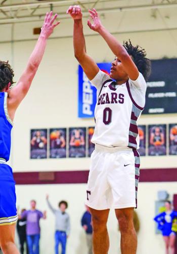 Davis breaks school record for threes, Tellico cruises past Bledsoe ...