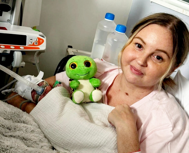 Mom reunites with premature baby after lung transplant | Health ...