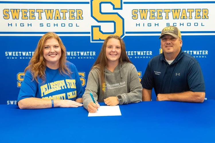 Sweetwater's Morgan signs with Roane State softball | Sports ...