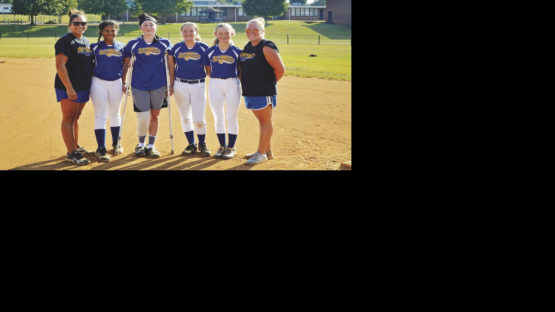 SJHS softball celebrates eighth graders | Sports | advocateanddemocrat.com