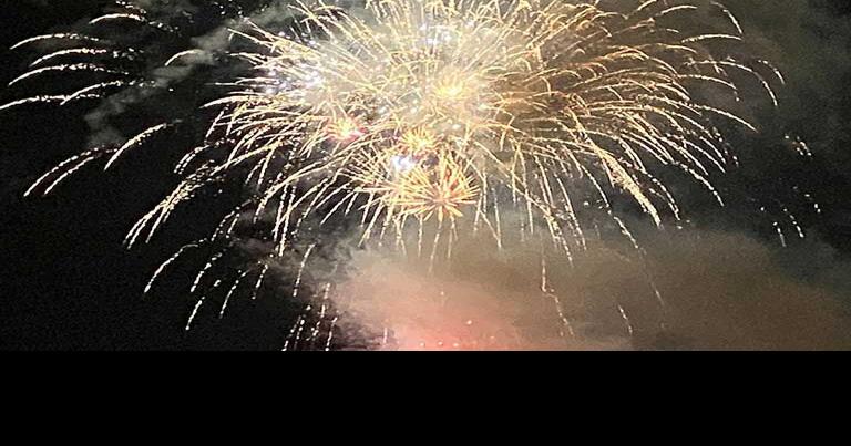 fireworks horizontal