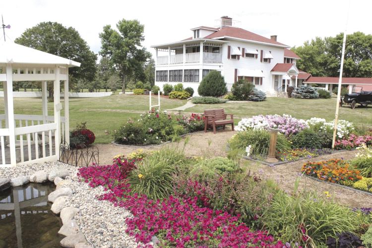 Antiques, music the highlight at Gilfillan Estate