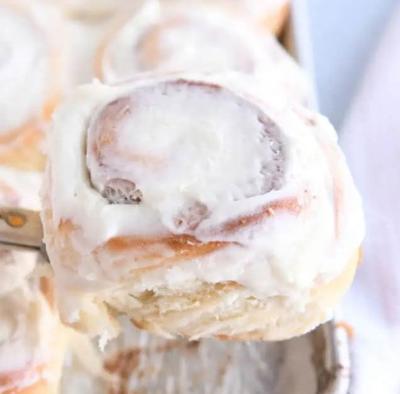 “State Fair” Sweet Rolls