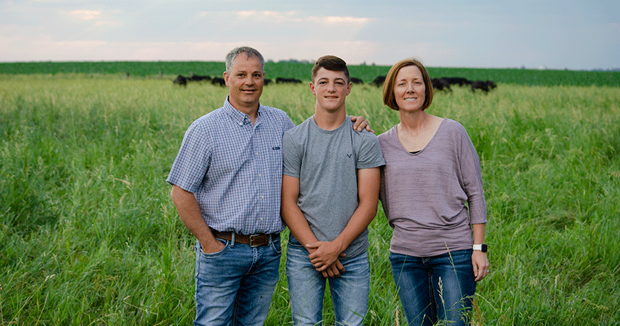 Iowa Cattlemen present annual awards