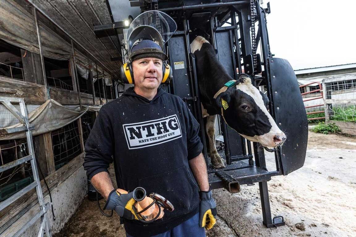 Wisconsin hoof trimmer’s videos become a favorite on TikTok