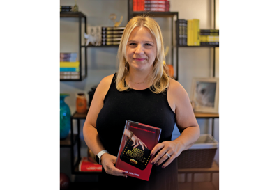 Ahwatukee YA novelist’s new book turns vampire theme on its head ...